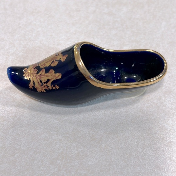 Royal Limoges | Art | Vintage Royal Limoges Blue And Gold Trinket Shoe ...